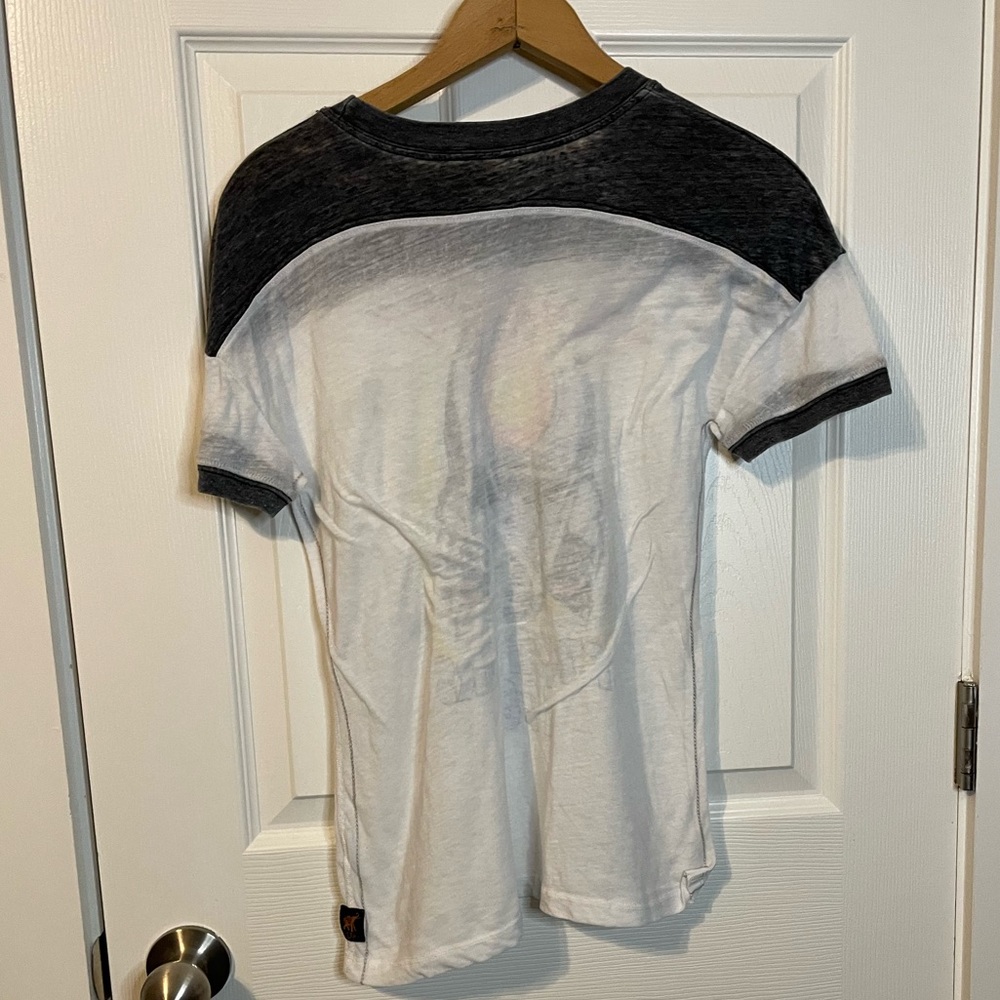 Trunk Ltd. Journey Throwback 1983 Burnout Graphic Tee… - Gem